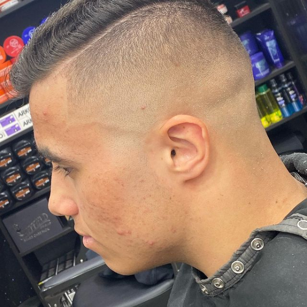 Platinum Kuts | Let Us Style Your Hairs